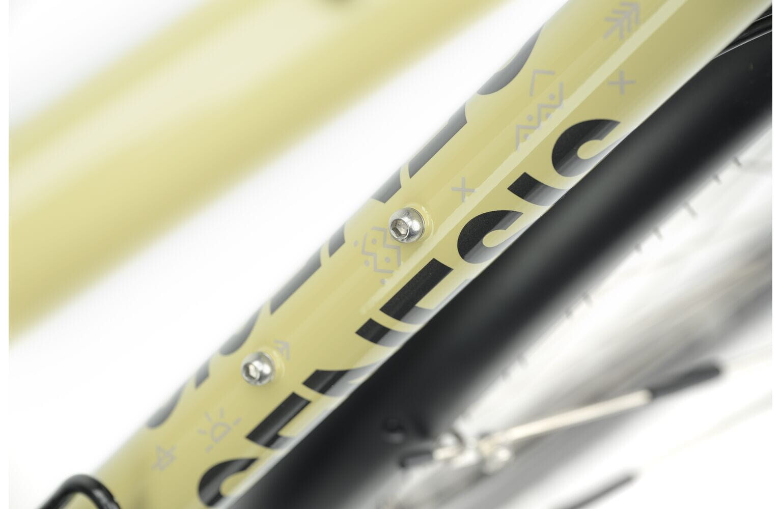 Genesis Tour De Fer 10 | Touring Bikes | Freewheel