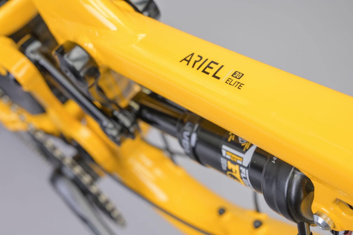 Saracen Ariel 30 Elite | Mountain Bikes | Freewheel