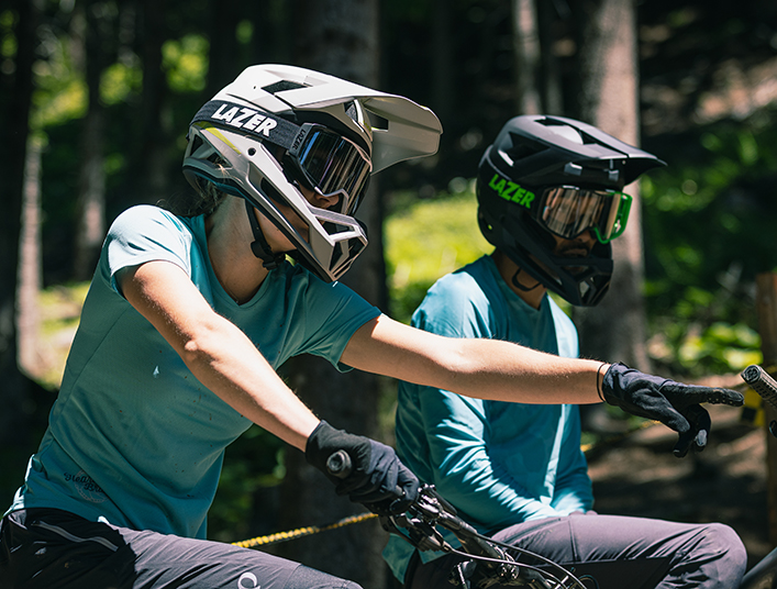 Lazer Cage KinetiCore Full Face Helmet | Helmets | Freewheel